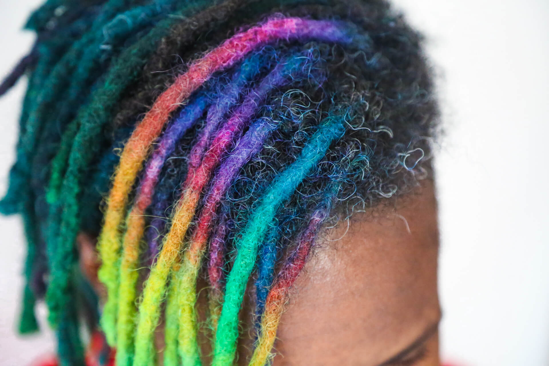 roxiejanehunt | Finger Painting Haircolor: Rainbow Locs